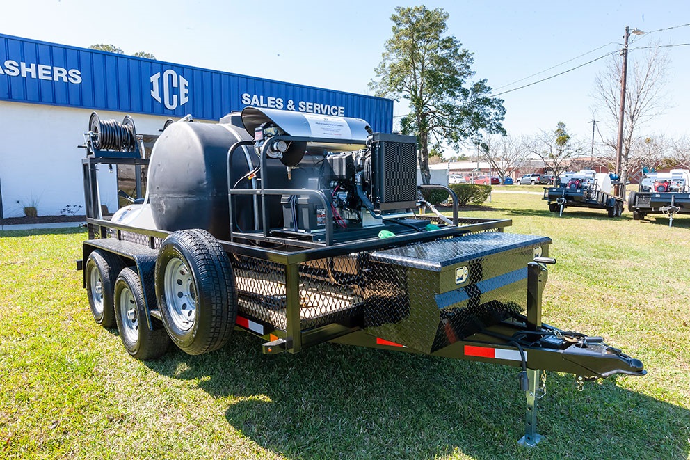 Diesel Dog - Mud Dog Trailers